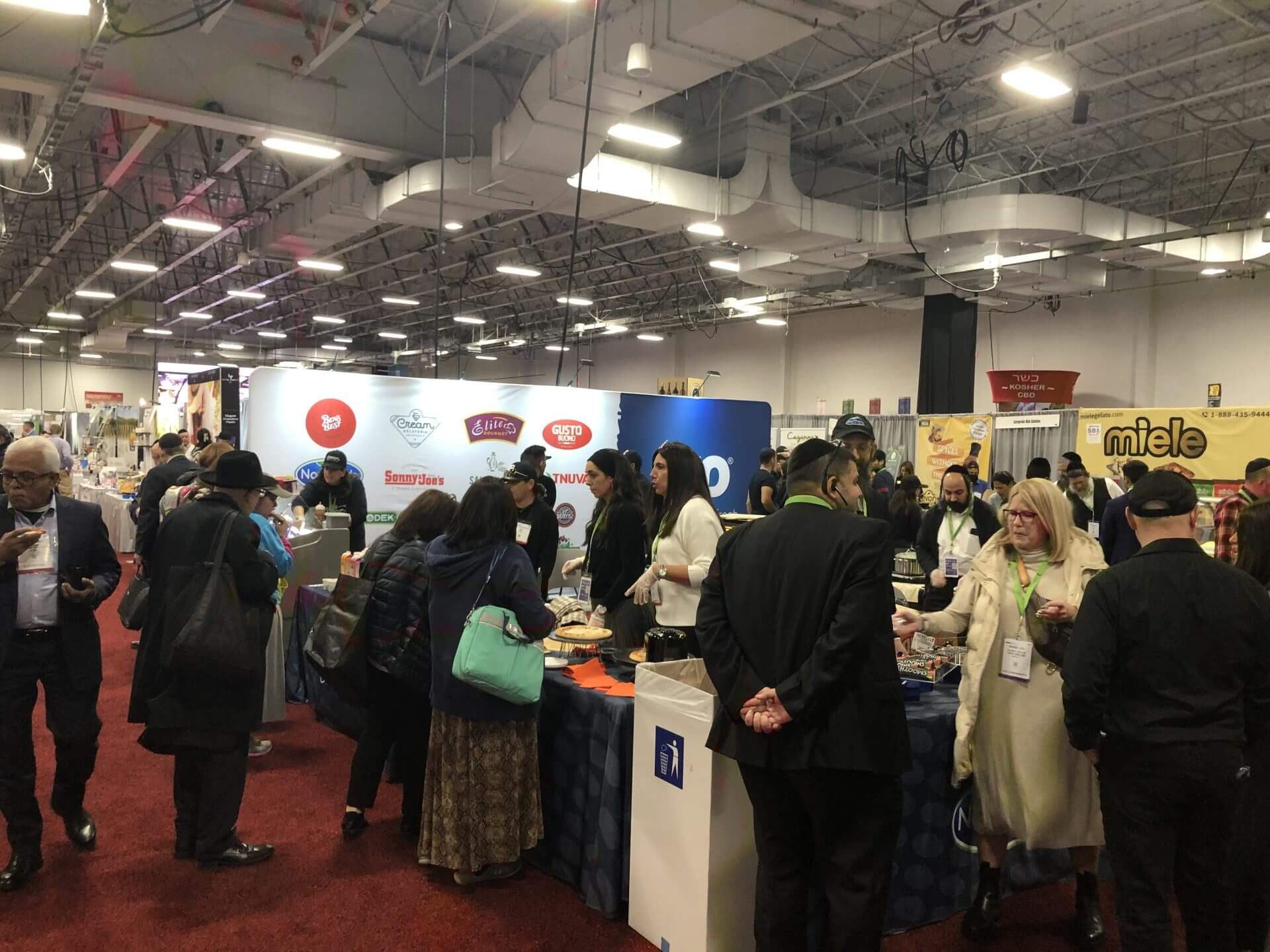 Flavors Meld With Foodies at Kosherfest 2022 - Howard Blas